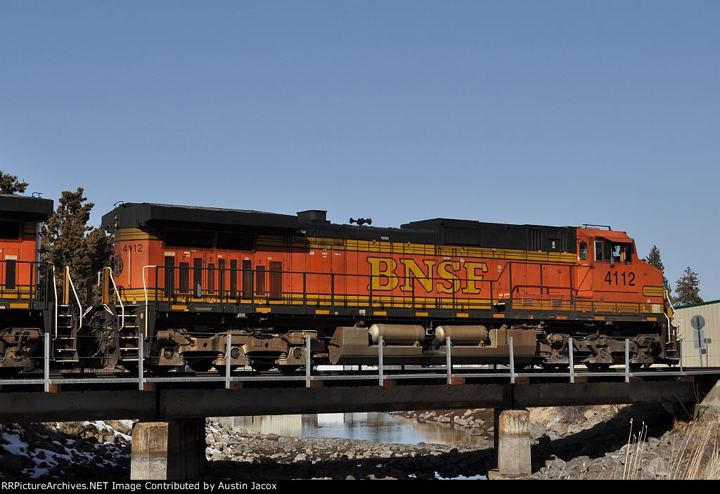 BNSF 4112